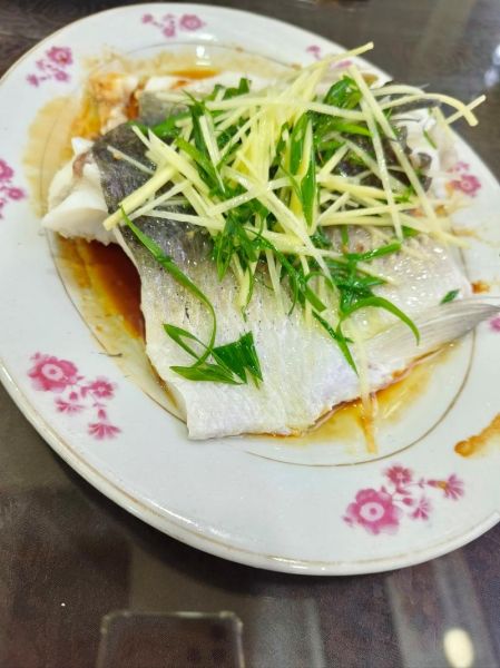 清蒸鱼怎么做才鲜嫩_清蒸鱼步骤图窍门-第2张图片-山城妙识