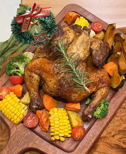 圣诞烤火鸡怎么做_烤火鸡腌制多久才入味-第1张图片-山城妙识