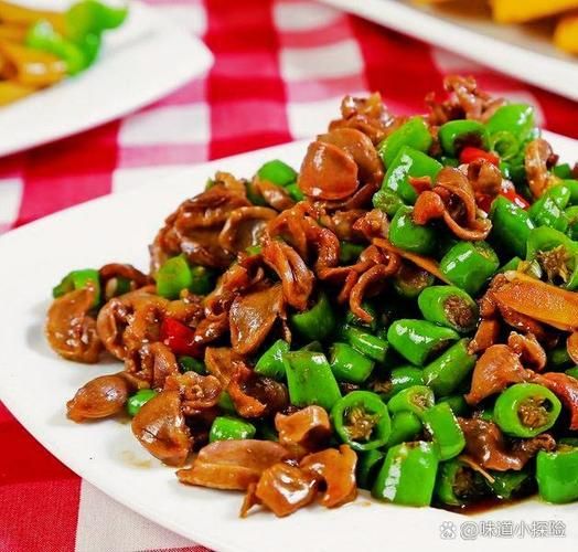 青椒炒鸡胗鸡胗要焯水吗_鸡胗怎么炒才脆嫩-第2张图片-山城妙识