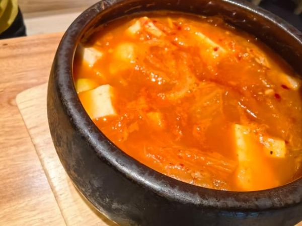 辣白菜五花肉汤怎么做_辣白菜五花肉汤热量高吗-第1张图片-山城妙识