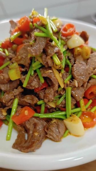 湘菜小炒黄牛肉怎么做_正宗做法-第3张图片-山城妙识 湘菜小炒黄牛肉怎么做_正宗做法-第3张图片-山城妙识