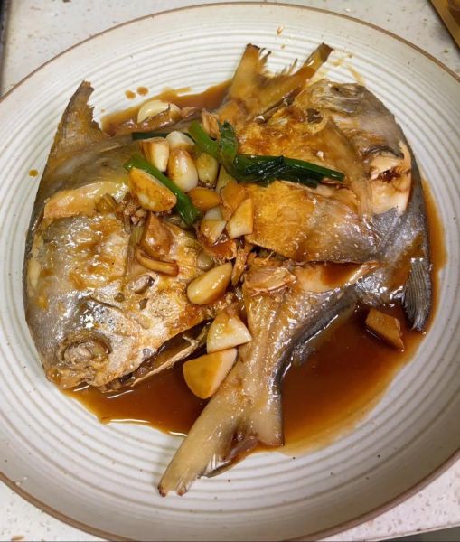 干烧鲳鱼怎么做好吃_干烧鲳鱼的做法视频窍门-第3张图片-山城妙识