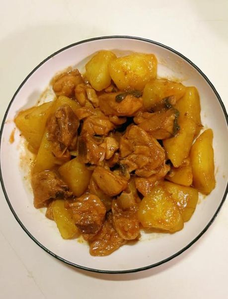 土豆炖鸡肉怎么炖好吃又简单_家常做法步骤-第1张图片-山城妙识 土豆炖鸡肉怎么炖好吃又简单_家常做法步骤-第1张图片-山城妙识