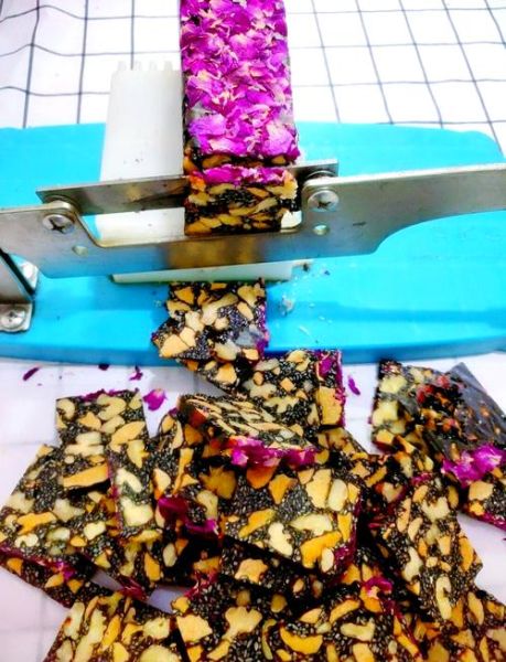 阿胶糕多少钱一斤_阿胶糕价格为什么差距大-第3张图片-山城妙识