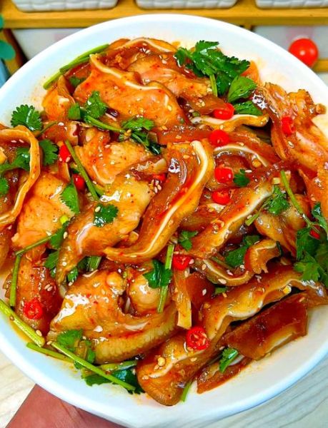 红油猪耳怎么做_红油猪耳要煮多久-第1张图片-山城妙识