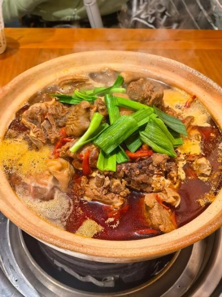 羊肉火锅配菜有哪些_什么蔬菜最搭羊肉锅-第1张图片-山城妙识