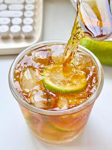 柠檬冰红茶怎么做_柠檬冰红茶热量高吗-第1张图片-山城妙识