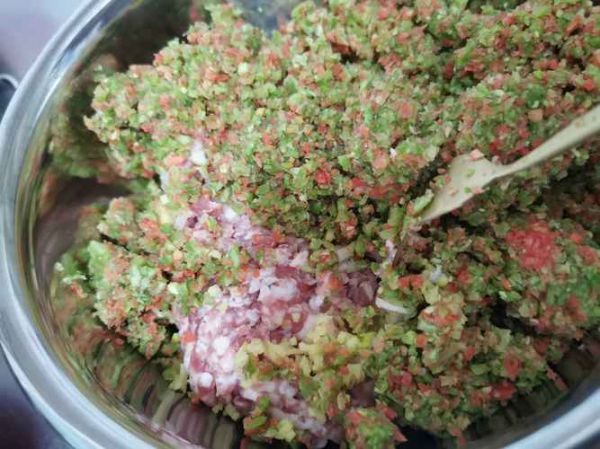 豆角羊肉馅饺子怎么做_豆角羊肉馅饺子怎么调馅-第1张图片-山城妙识 豆角羊肉馅饺子怎么做_豆角羊肉馅饺子怎么调馅-第1张图片-山城妙识