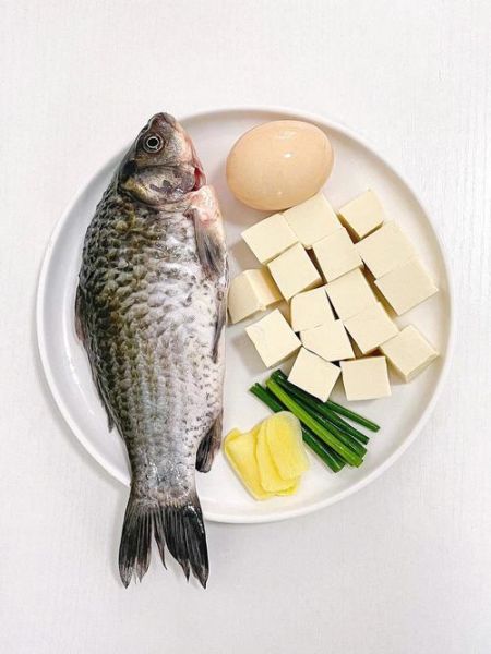 煮鲫鱼汤怎么变白_鲫鱼汤变白的小窍门-第3张图片-山城妙识