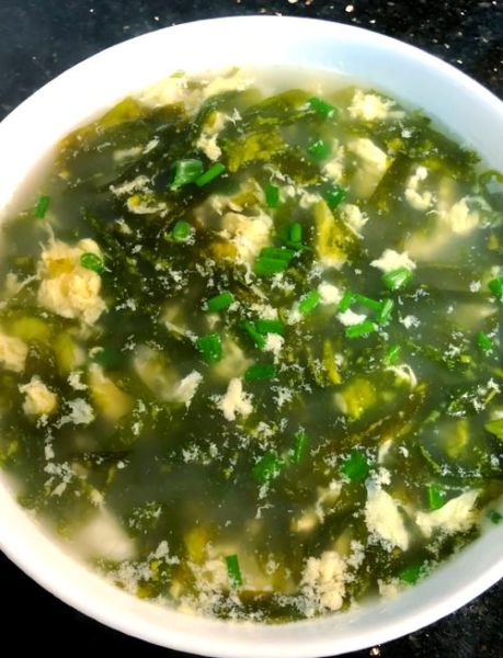 紫菜鸡蛋汤怎么做才正宗_紫菜鸡蛋汤先放紫菜还是先放鸡蛋-第1张图片-山城妙识 紫菜鸡蛋汤怎么做才正宗_紫菜鸡蛋汤先放紫菜还是先放鸡蛋-第1张图片-山城妙识