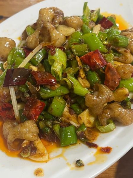 爆炒肥肠怎么炒才脆_爆炒肥肠最正宗的做法窍门-第1张图片-山城妙识