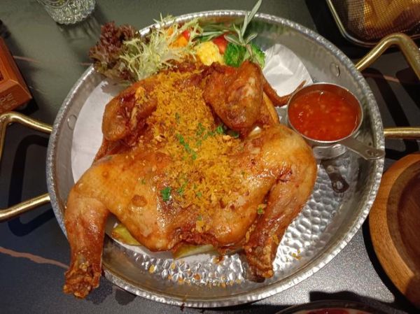 烤鸡图片高清_如何拍出诱人色泽-第3张图片-山城妙识