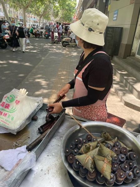 摆摊卖粽子生意会好吗_摆摊卖粽子赚钱吗-第1张图片-山城妙识