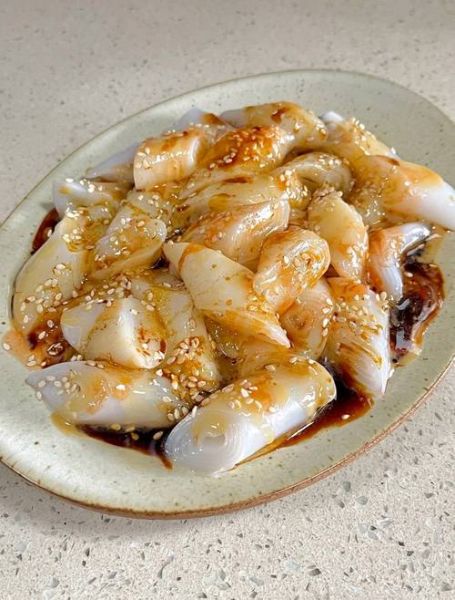 炒猪肠粉怎么做才好吃_炒猪肠粉用什么酱料-第1张图片-山城妙识