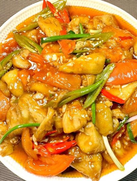 西红柿烧茄子好吃吗_怎么做才下饭-第1张图片-山城妙识