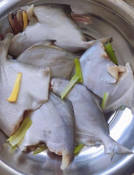 小平鱼怎么做好吃_家常做法大全-第2张图片-山城妙识