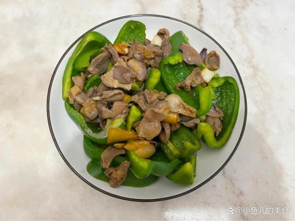 鸡胗炒尖椒怎么做_鸡胗炒尖椒需要焯水吗-第2张图片-山城妙识 鸡胗炒尖椒怎么做_鸡胗炒尖椒需要焯水吗-第2张图片-山城妙识