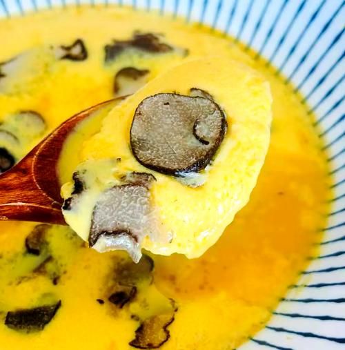 野生松露多少钱一斤_松露价格为什么差距大-第2张图片-山城妙识 野生松露多少钱一斤_松露价格为什么差距大-第2张图片-山城妙识