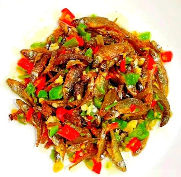 辣鱼仔怎么做好吃_辣鱼仔的做法大全集窍门-第2张图片-山城妙识