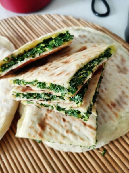 韭菜合饼怎么和面_韭菜合饼家常做法-第1张图片-山城妙识