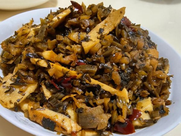 家常炒咸菜怎么做_咸菜怎么炒才好吃-第2张图片-山城妙识