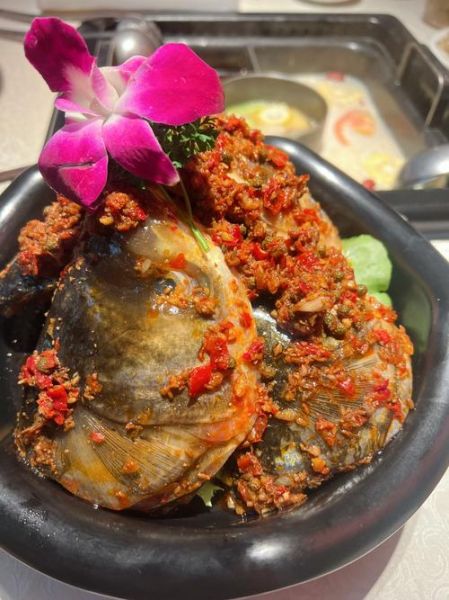 火锅鱼头怎么做才好吃_火锅鱼头图片高清-第2张图片-山城妙识