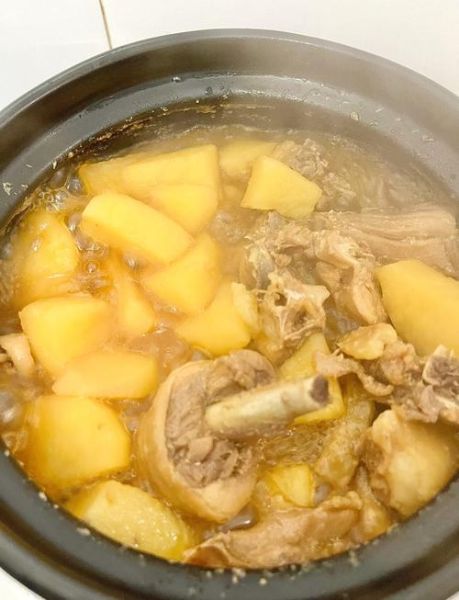 炖鸡块怎么做好吃窍门_鸡块炖多久才入味-第1张图片-山城妙识