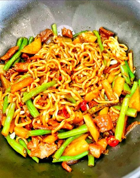 豆角焖面怎么做_豆角焖面家常做法大全-第1张图片-山城妙识