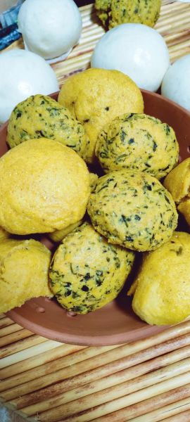 野生水芹菜包子怎么做_水芹菜包子馅怎么调-第2张图片-山城妙识