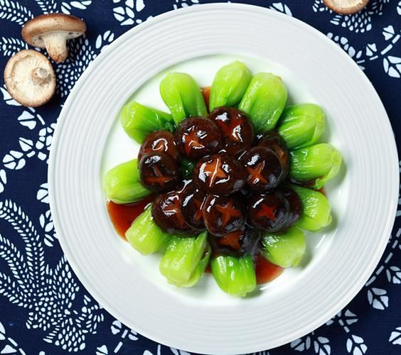 冬菇扒菜胆怎么做好吃_冬菇扒菜胆的家常做法-第1张图片-山城妙识