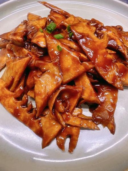 油焖冬笋杭州做法_正宗油焖笋怎么做-第3张图片-山城妙识 油焖冬笋杭州做法_正宗油焖笋怎么做-第3张图片-山城妙识