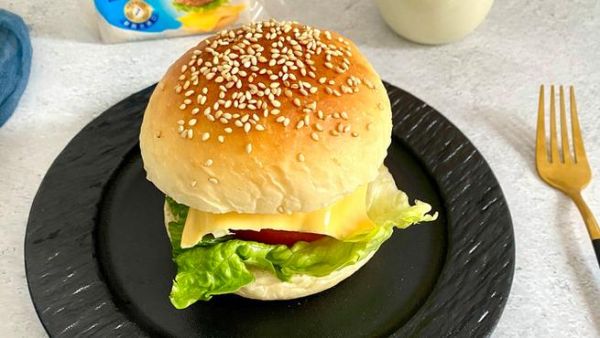 鸡肉汉堡包怎么做_鸡肉汉堡包需要哪些材料-第3张图片-山城妙识