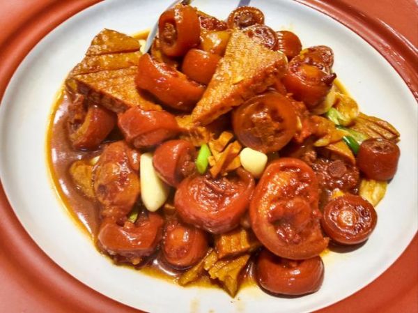 红烧猪尾巴加什么配菜_红烧猪尾巴配什么蔬菜-第1张图片-山城妙识 红烧猪尾巴加什么配菜_红烧猪尾巴配什么蔬菜-第1张图片-山城妙识