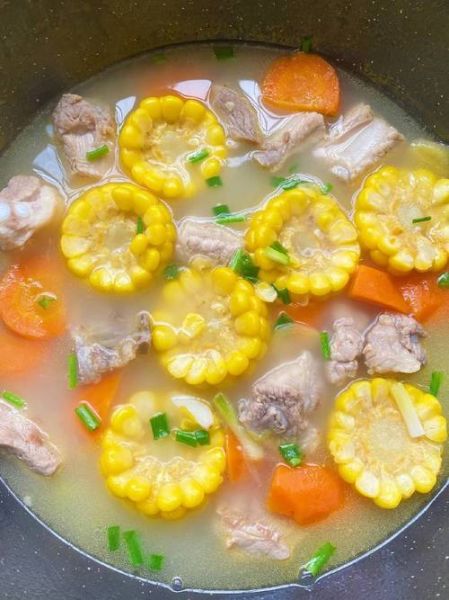 玉米排骨汤怎么炖好吃_玉米排骨汤炖多久最香-第1张图片-山城妙识