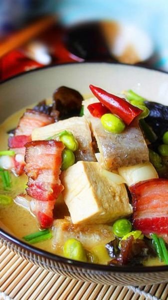 腊肉炖什么菜最好吃_腊肉炖菜推荐-第1张图片-山城妙识 腊肉炖什么菜最好吃_腊肉炖菜推荐-第1张图片-山城妙识