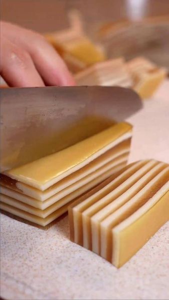 椰汁千层糕怎么做_椰汁千层糕比例是多少-第3张图片-山城妙识