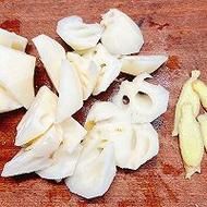 莲藕排骨汤变黑的原因_怎么防止变黑-第1张图片-山城妙识