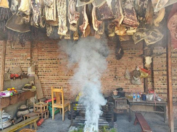 在家怎么做熏肉_熏肉用什么木材好-第1张图片-山城妙识 在家怎么做熏肉_熏肉用什么木材好-第1张图片-山城妙识