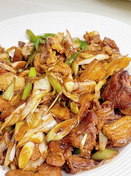 五花肉怎么做好吃_家常五花肉菜谱做法大全-第3张图片-山城妙识