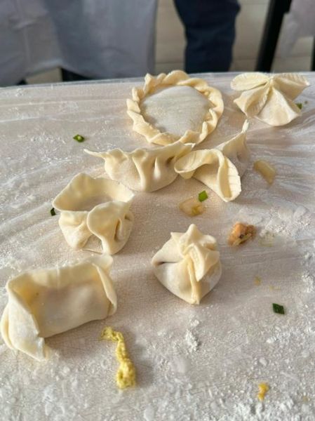 花式包饺子捏法图解_怎么捏出漂亮褶子-第1张图片-山城妙识