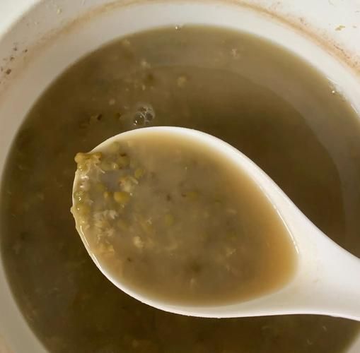 绿豆粥怎么煮容易烂_绿豆粥的家常做法简单-第1张图片-山城妙识 绿豆粥怎么煮容易烂_绿豆粥的家常做法简单-第1张图片-山城妙识