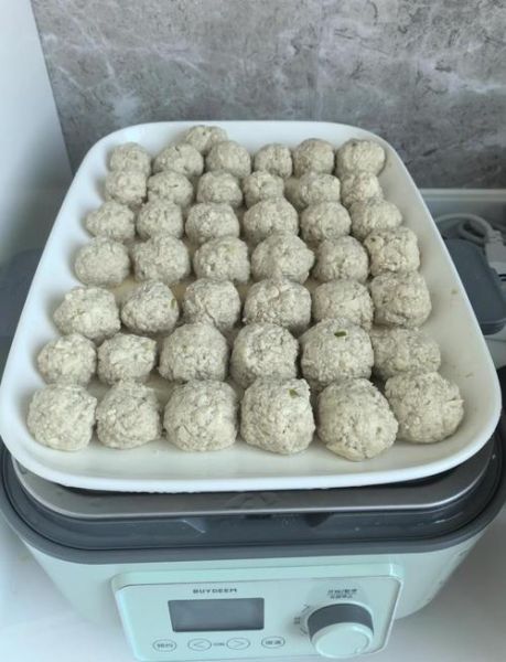 肉末豆腐丸子怎么做_肉末豆腐丸子做法窍门-第1张图片-山城妙识