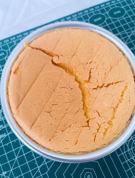 6寸蛋糕胚怎么做_6寸戚风蛋糕胚失败原因-第1张图片-山城妙识