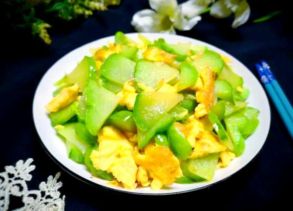 佛手瓜和鸡蛋相克吗_佛手瓜炒鸡蛋会中毒吗-第3张图片-山城妙识