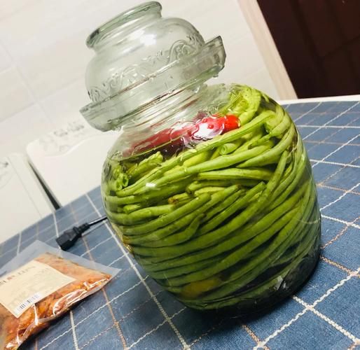 干豇豆用冷水还是热水泡发_干豇豆泡发正确方法-第1张图片-山城妙识