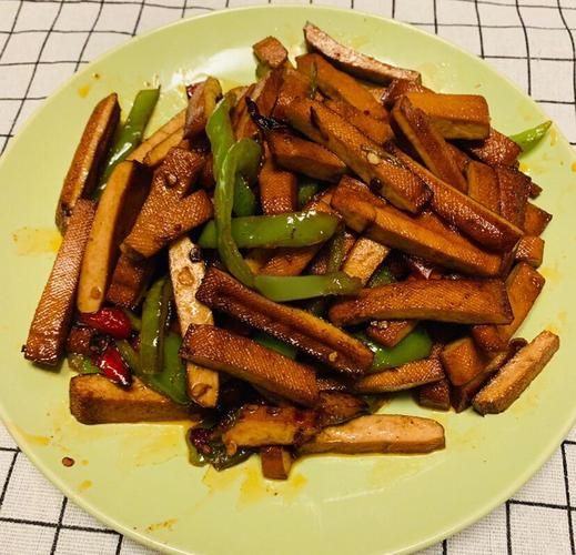 豆腐干炒辣椒怎么做_家常豆腐干炒辣椒步骤-第1张图片-山城妙识 豆腐干炒辣椒怎么做_家常豆腐干炒辣椒步骤-第1张图片-山城妙识