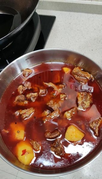 四川红烧牛肉怎么做_正宗川味红烧牛肉做法-第1张图片-山城妙识