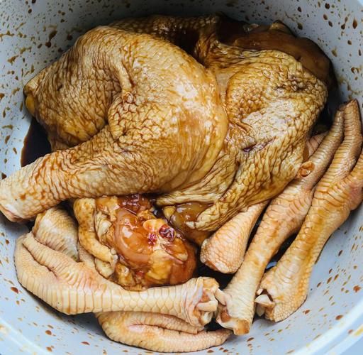 电饭锅焖鸡怎么做_电饭锅焖鸡需要焯水吗-第1张图片-山城妙识