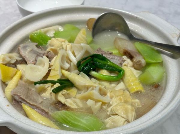 腌笃鲜的正宗做法_腌笃鲜用什么咸肉最好-第1张图片-山城妙识