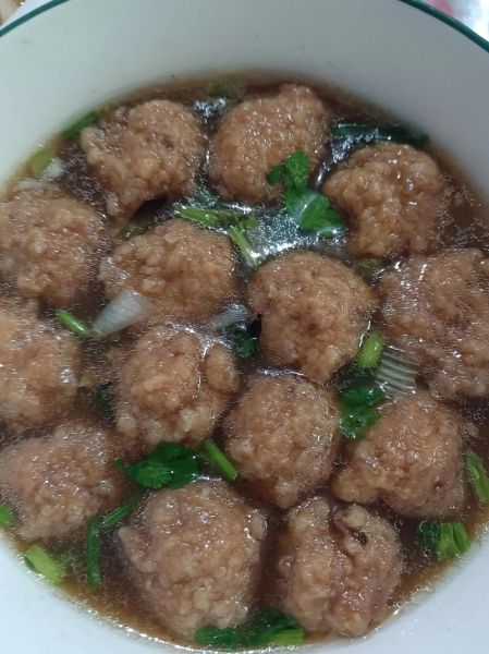 手工猪肉丸子怎么做_为什么Q弹不柴-第2张图片-山城妙识 手工猪肉丸子怎么做_为什么Q弹不柴-第2张图片-山城妙识